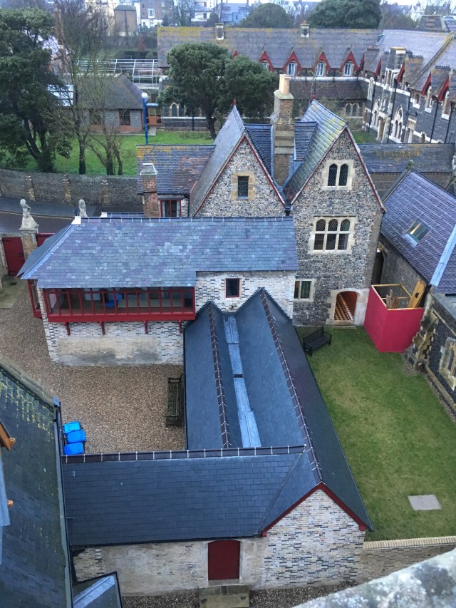 Meet the Neighbours : The Grange Tour « miladysboudoir